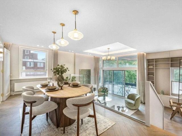 Apartment at Edgware Road, City of Westminster