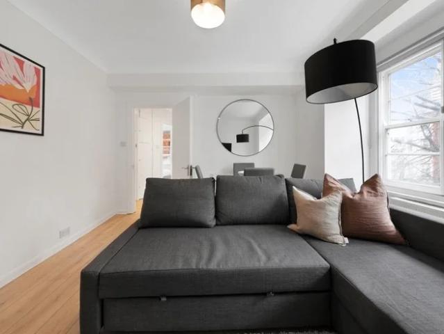 Apartment at Edgware Road, City of Westminster