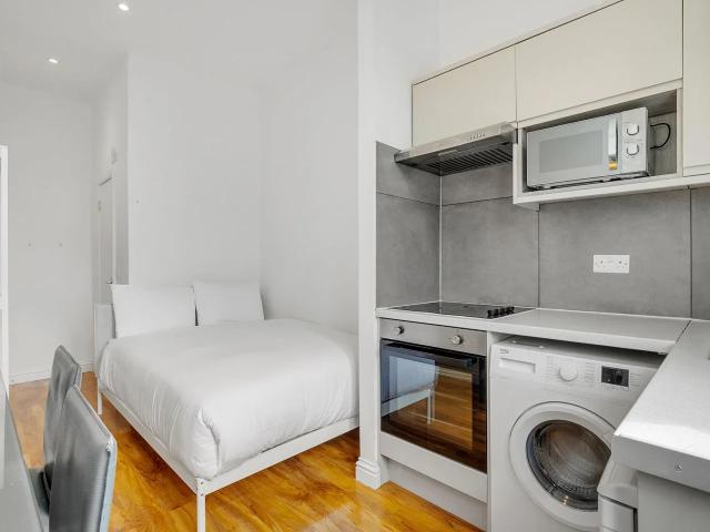 Apartment at Edgware Road, City of Westminster