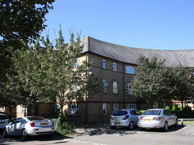 Apartment at Edison Drive, Greater London