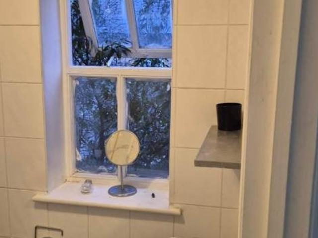 Apartment at Edison Drive, Greater London
