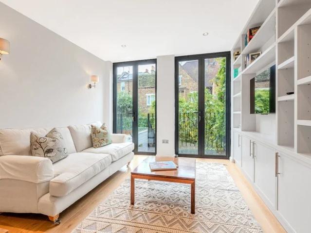 Apartment at Edith Grove, Greater London