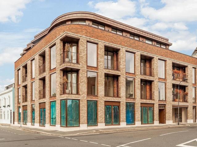 Apartment at Edith Row, Greater London