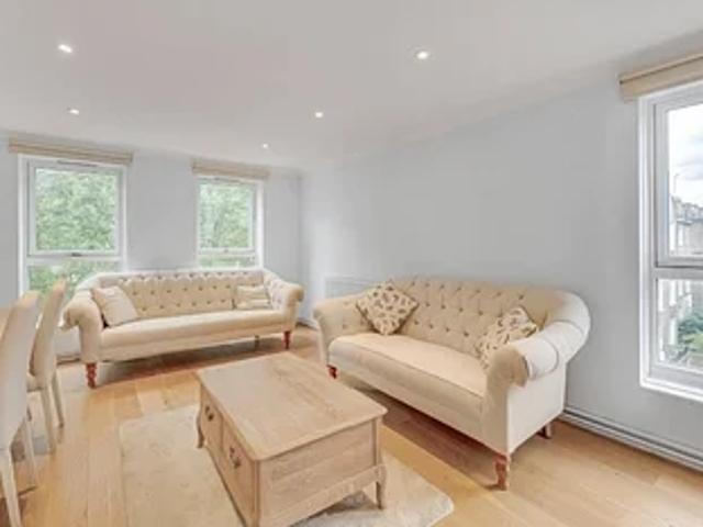 Apartment at Edith Terrace, Greater London