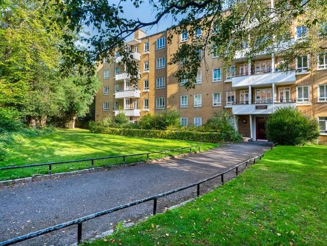 Apartment at Edith Villas, Greater London