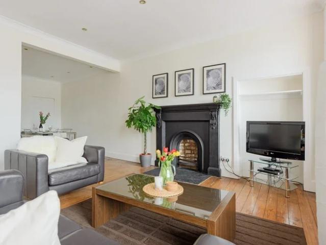 Apartment at Edmonstone's Close, City of Edinburgh