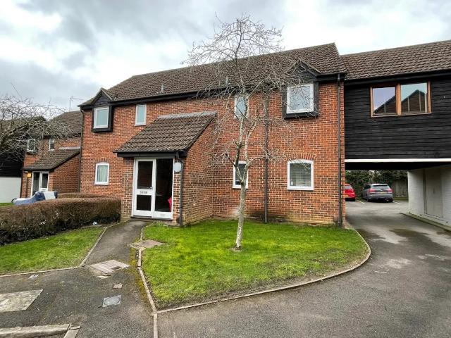 Apartment at Eeklo Place, Newbury