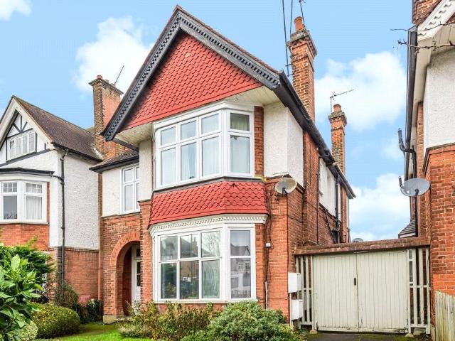 Apartment at Effingham Road, Elmbridge