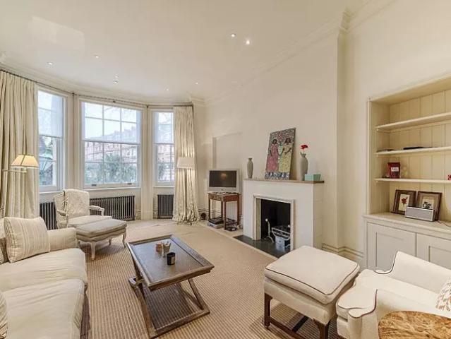 Apartment at Egerton Place, Greater London