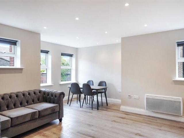 Apartment at Egham Hill, Borough of Runnymede