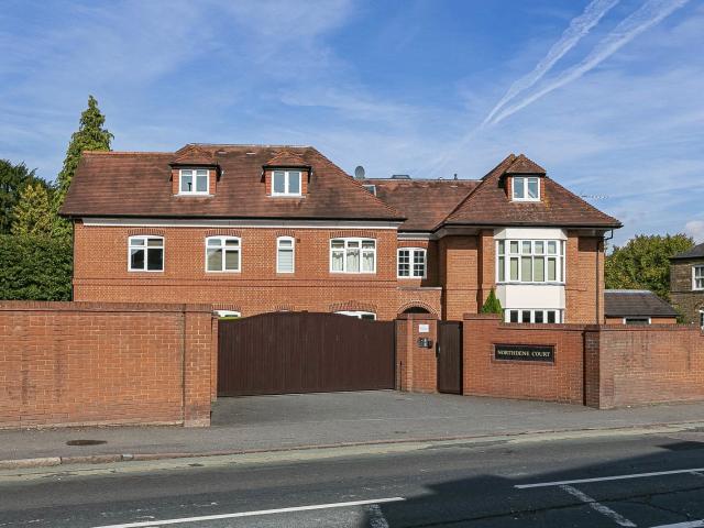 Apartment at Egham Hill, Borough of Runnymede