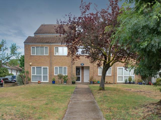 Apartment at Eltham Road, Greater London