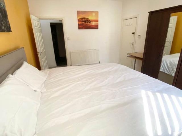 Apartment at Elford Grove, Leeds