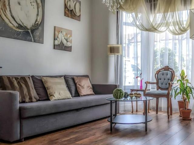 Apartment at Elgin Road, Greater London