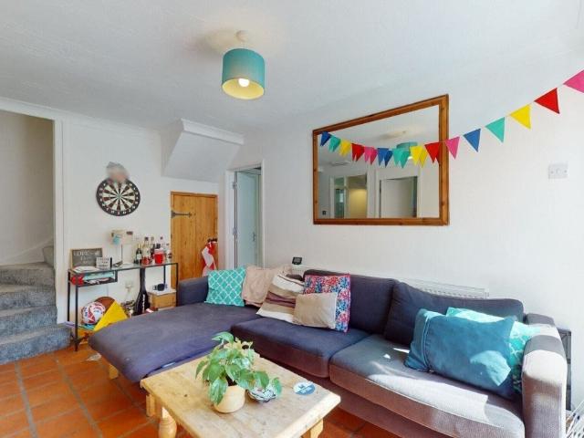 Apartment at Elia Street, Greater London