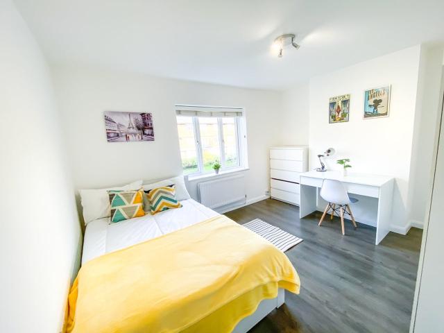 Apartment at Elizabeth Close, Greater London