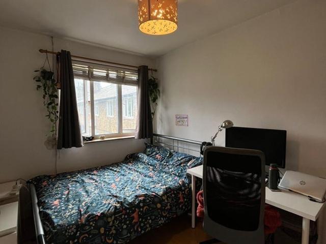 Apartment at Elizabeth Close, Greater London