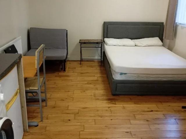 Apartment at Ellesmere Road, Greater London