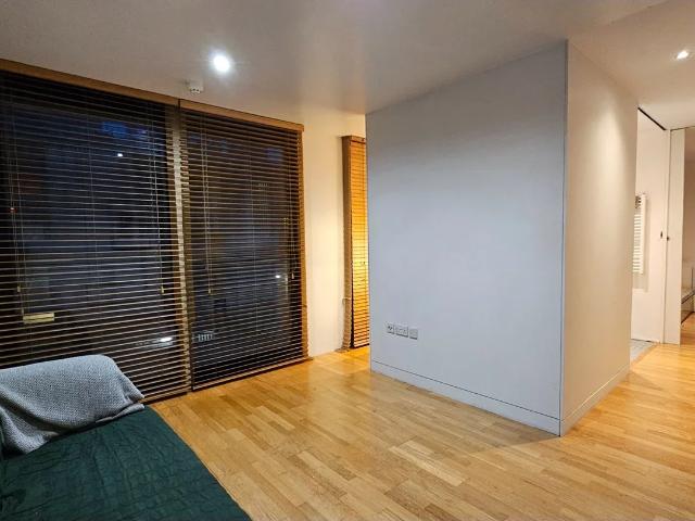 Apartment at Ellesmere Street, Manchester