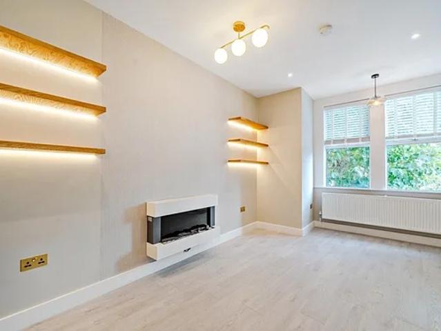 Apartment at Ellingham Road, Greater London