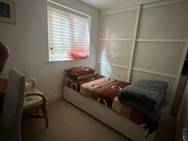 Apartment at Ellis Close, Greater London