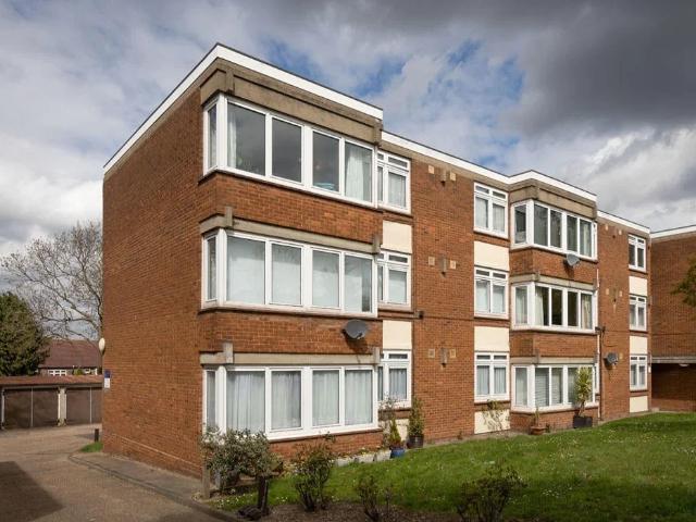 Apartment at Elm Court, Greater London