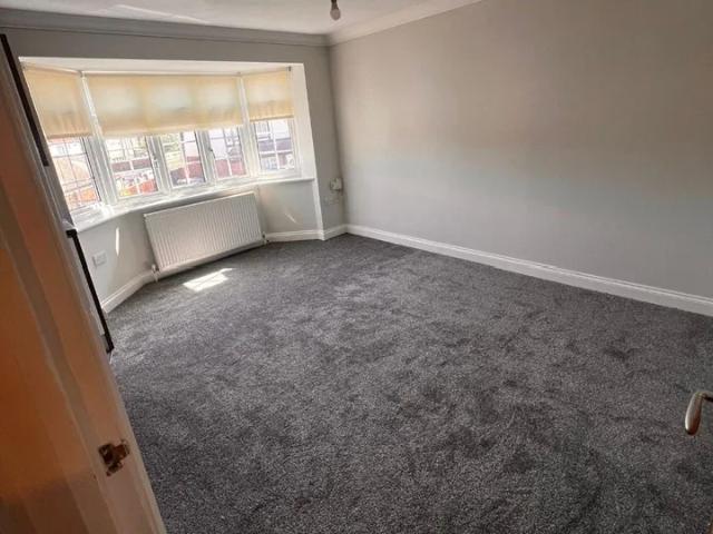Apartment at Elm Gardens, Greater London