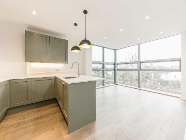 Apartment at Elm Grove, Greater London