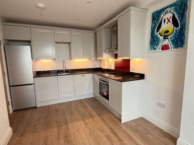 Apartment at Elm Grove, Greater London