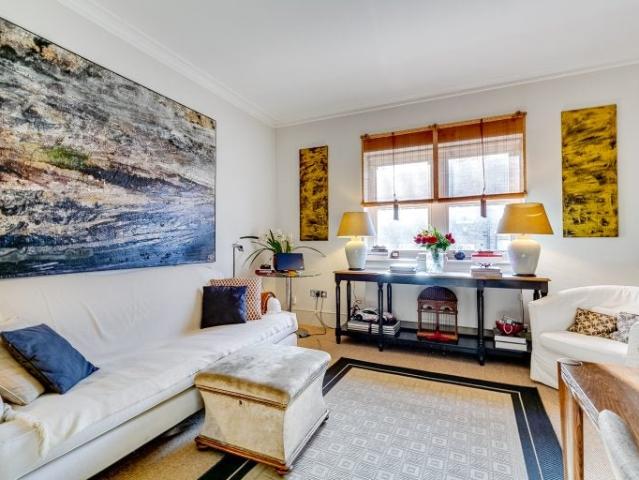 Apartment at Elm Park Road, Greater London