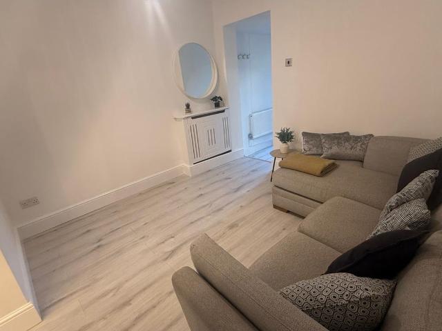 Apartment at Elm Road, Greater London