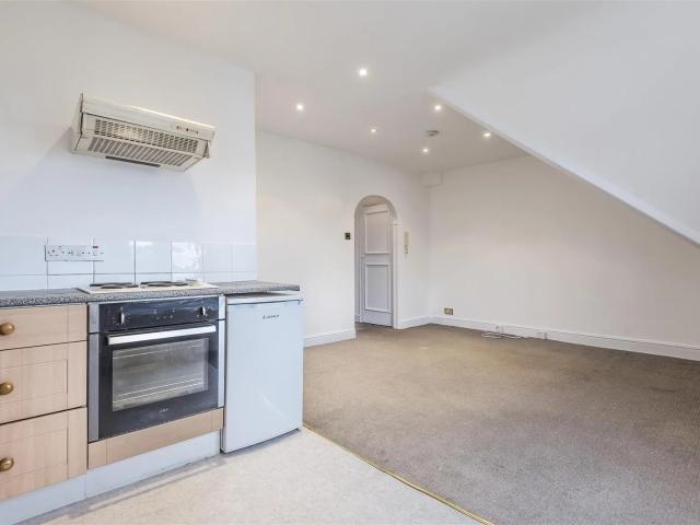 Apartment at Elm Road, Greater London