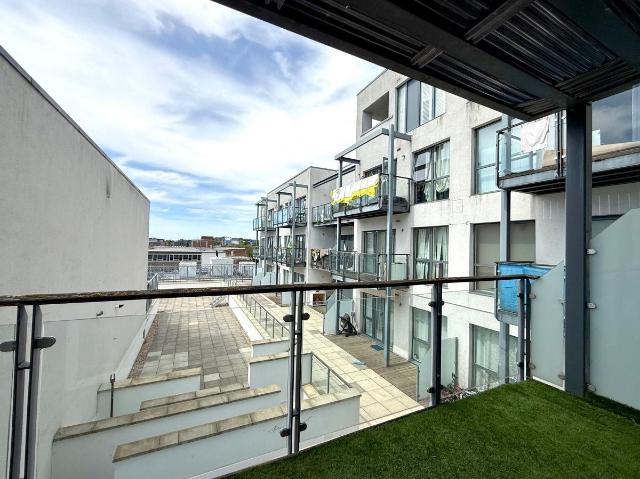 Apartment at Elm Road, Greater London