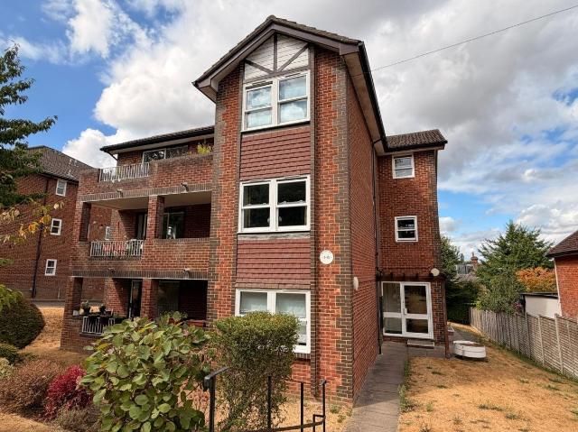 Apartment at Elm Road, Reigate and Banstead