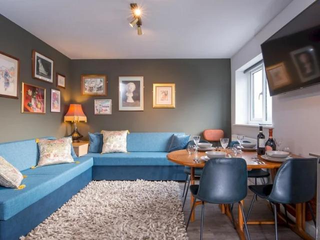 Apartment at Elm Street Lane, Cardiff
