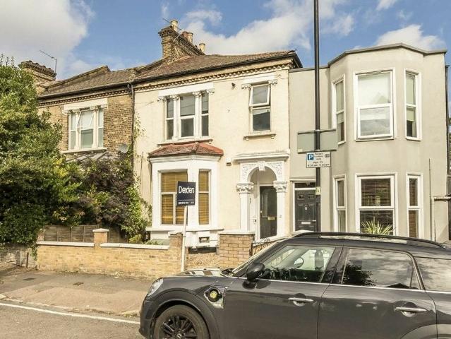 Apartment at Elmcourt Road, Greater London