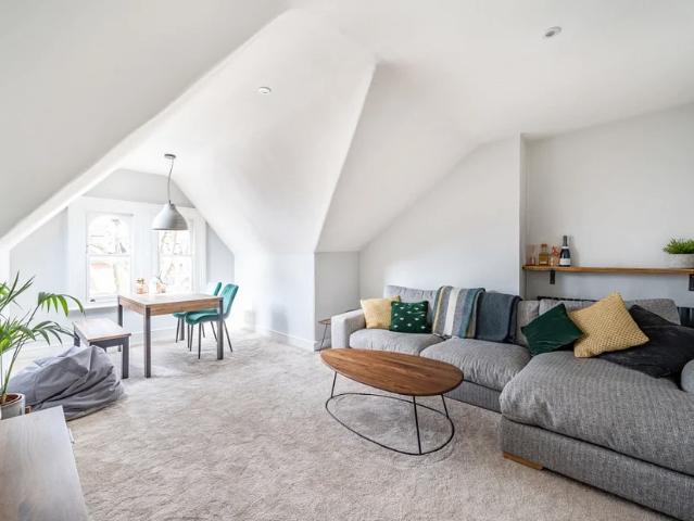 Apartment at Elmbourne Road, Greater London