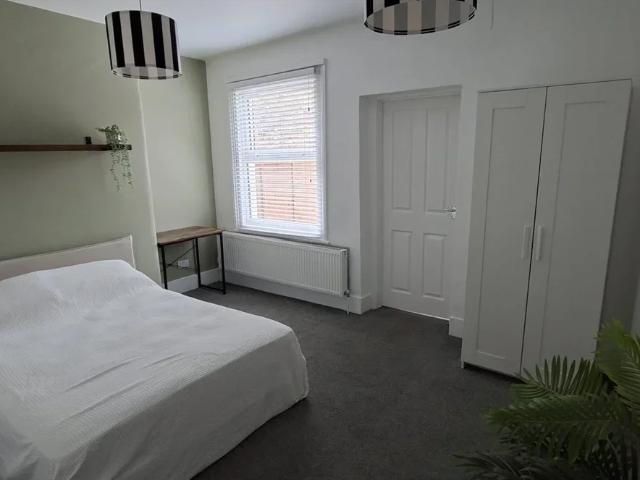 Apartment at Elmbourne Road, Greater London