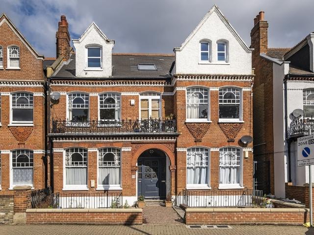 Apartment at Elmbourne Road, Greater London
