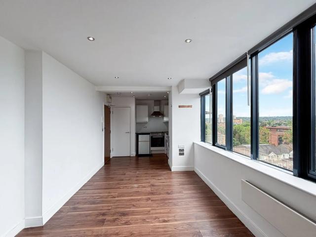 Apartment at Elmgrove Road, Greater London