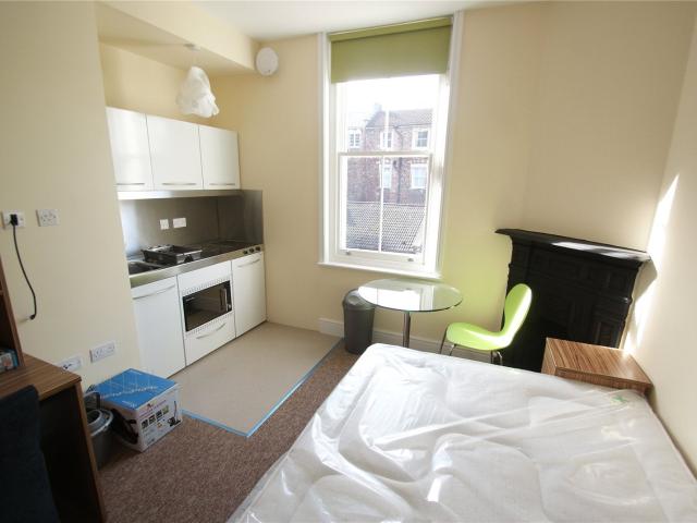 Apartment at Elmdale Road, Bristol