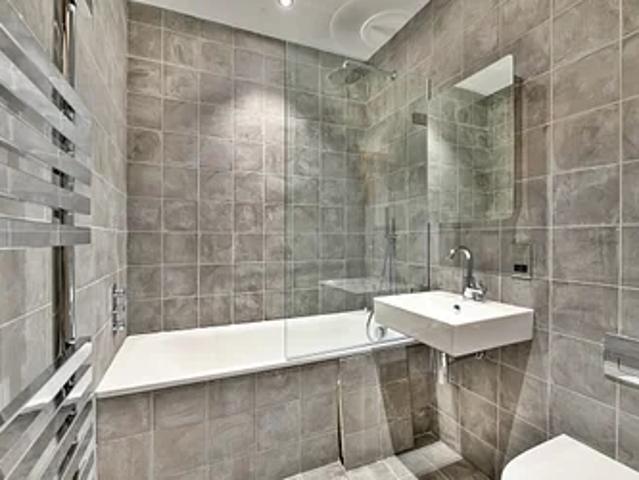 Apartment at Elmfield Road, Greater London