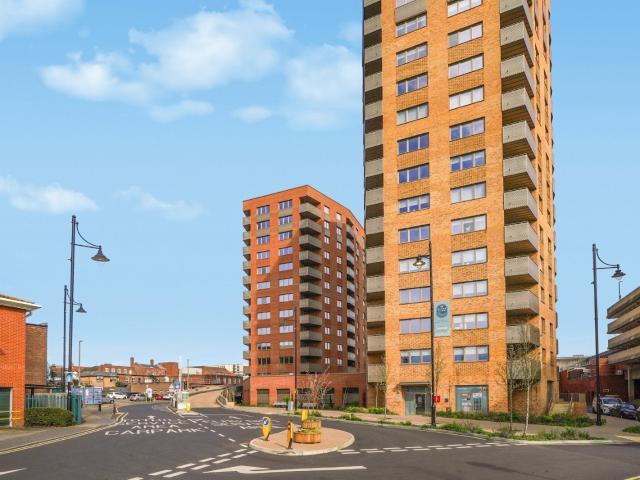 Apartment at Elmsleigh Road, Borough of Spelthorne