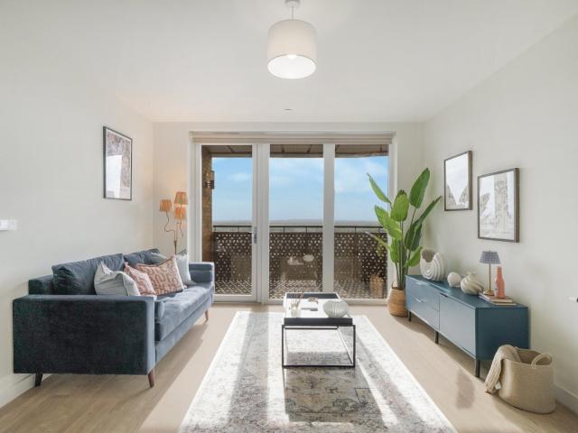 Apartment at Elmsleigh Road, Borough of Spelthorne