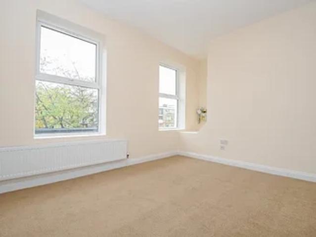 Apartment at Elmworth Grove, Greater London