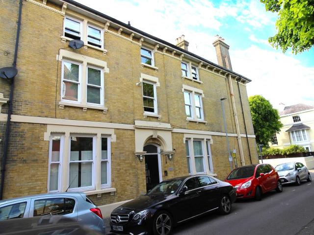 Apartment at Elphinstone Road, Portsmouth