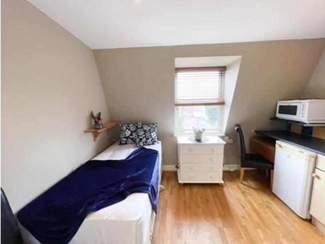 Apartment at Elsham Road, Greater London