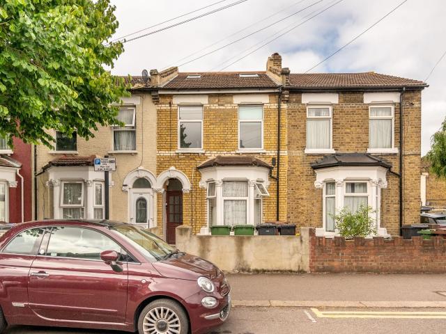 Apartment at Elsham Road, Greater London