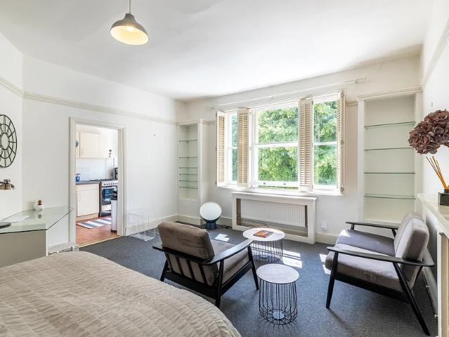 Apartment at Elsham Road, Greater London