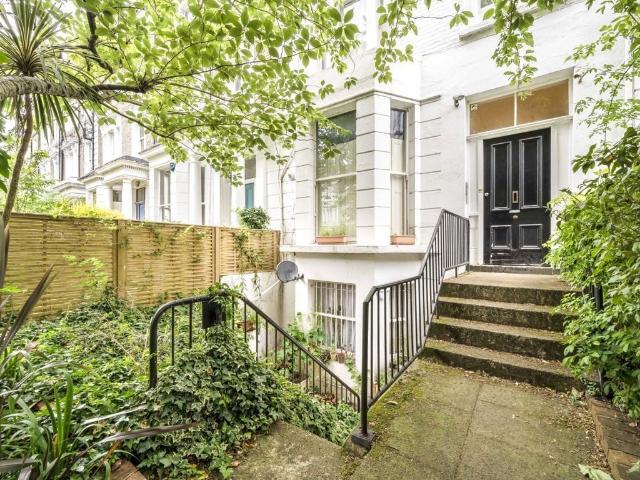 Apartment at Elsham Road, Greater London